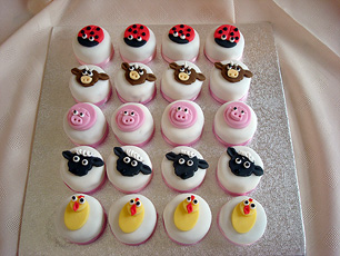 Cup cakes. Mini Cakes. Fairy Cakes. High Quality. Creative Cakes By Janie.